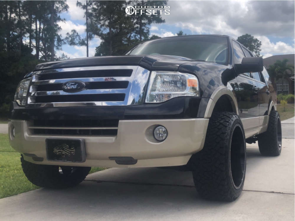 2007 Ford Expedition with 22x12 -44 Karma Offroad K25 and 33/12.5R22 ...