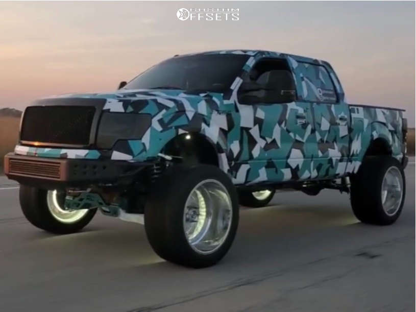 2013 Ford F-150 with 22x14 -76 Fuel Forged Ff30 and 36/15.5R22 Nitto ...