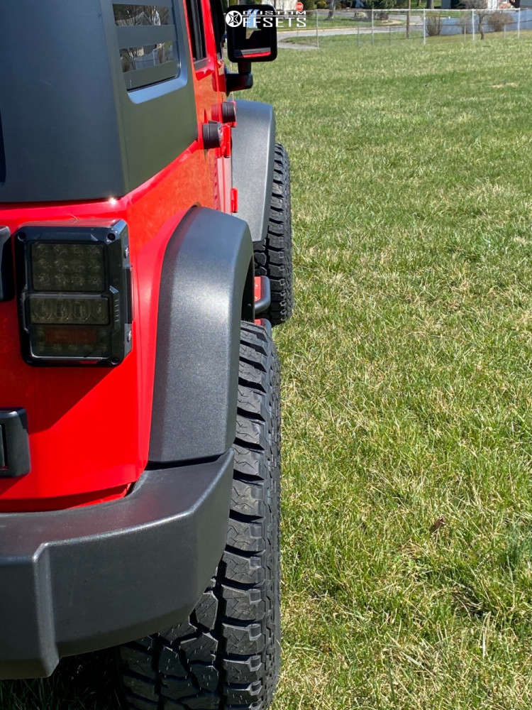 2017 Jeep Wrangler JK with 17x9 -12 Method Mr312 and 295/70R17 Mickey ...