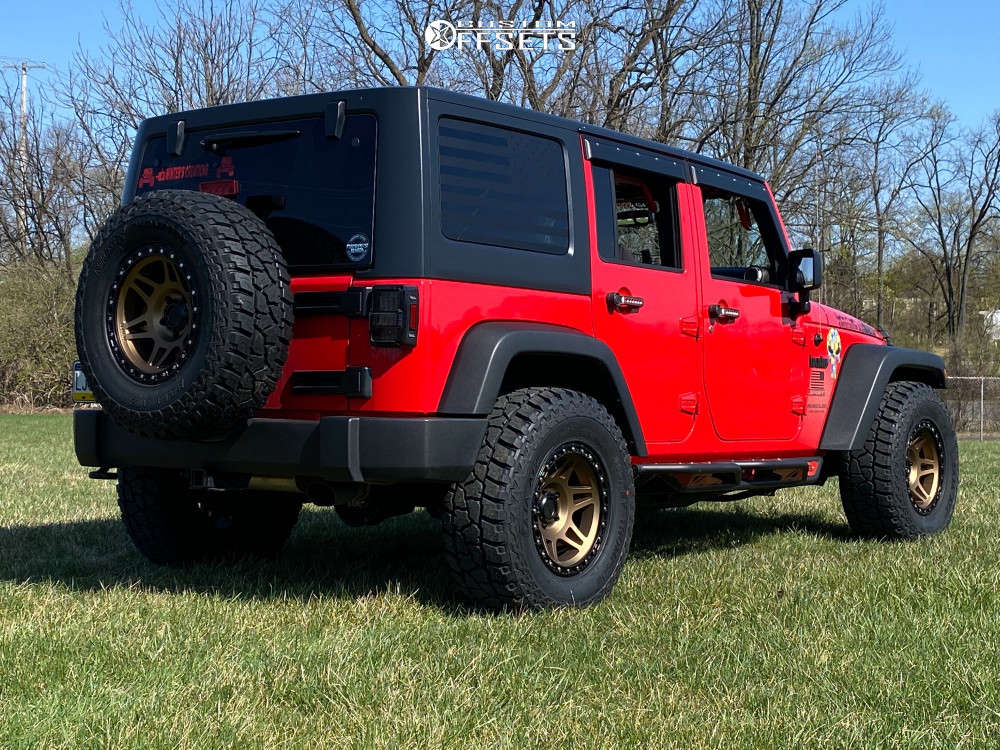 2017 Jeep Wrangler JK with 17x9 -12 Method Mr312 and 295/70R17 Mickey ...