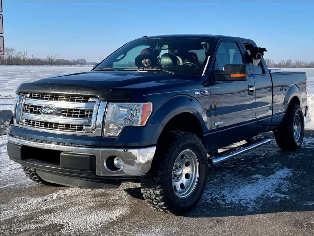 2013 Ford F-150 with 17x9 -6 Ultra 103 and 33/12.5R17 Kanati Mud Hog and Leveling Kit | Custom ...