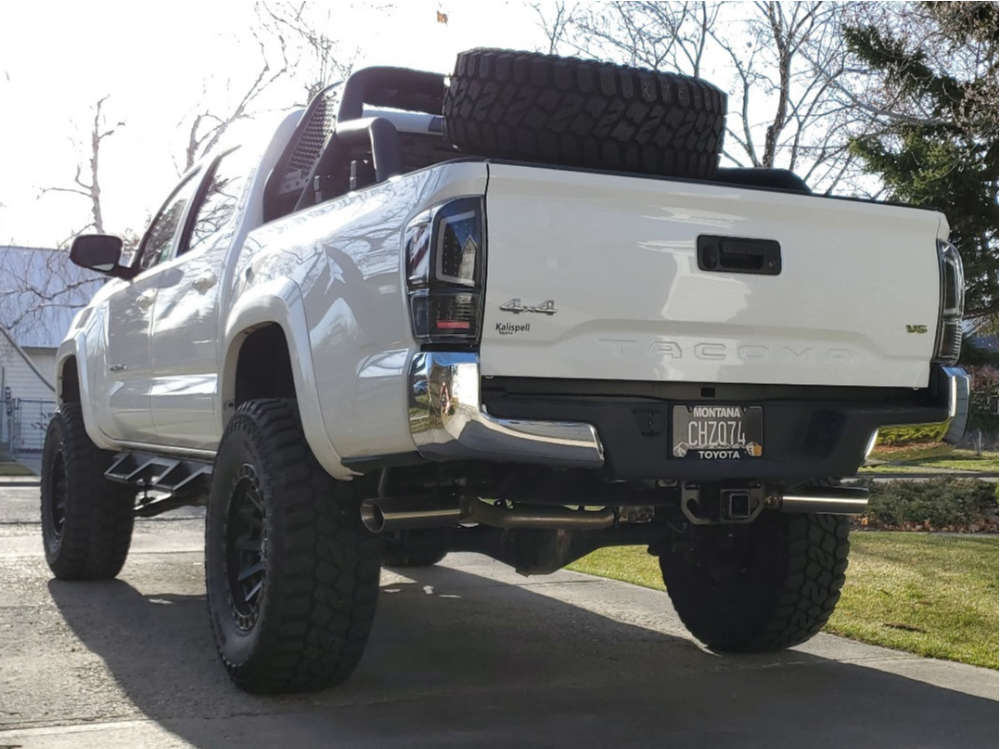 2019 Toyota Tacoma with 18x9 -18 Fuel Covert and 35/12.5R18 Dean Back ...