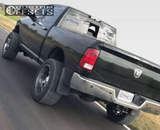 2015 Ram 2500 with 22x11 -44 Fuel Krank and 35/12.5R22 Toyo Tires Open ...