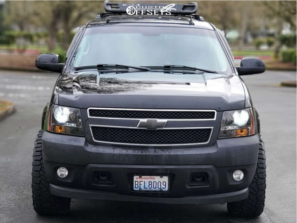 2007 Chevrolet Tahoe with 20x10 -24 Wicked Offroad W909 and 33/12.5R20 ...