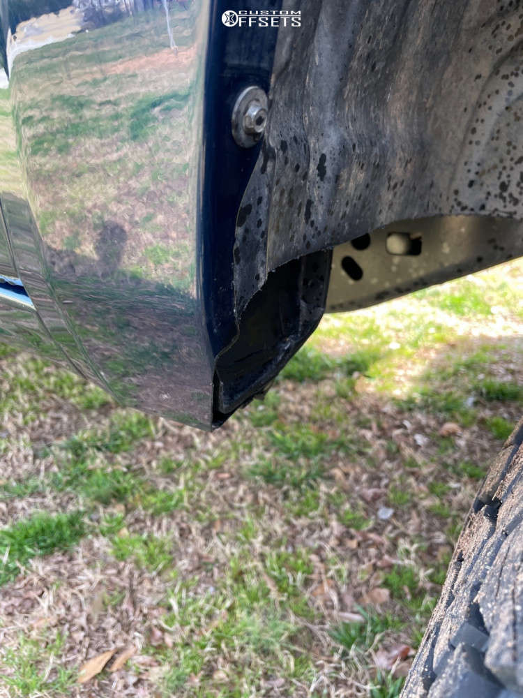 2020 Ram 1500 with 24x14 -73 Fuel Runner and 35/15.5R24 Venom Power ...