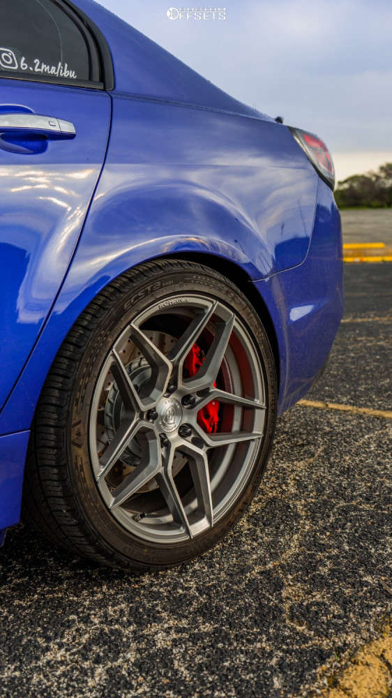 2017 Chevrolet SS with 19x8.5 33 Rohana Rfx11 and 245/40R19 Kumho Ecsta ...