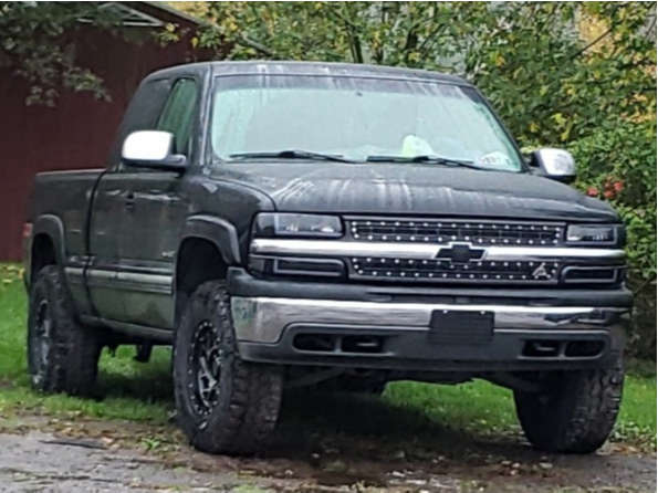 2000 Chevrolet Silverado 1500 with 16x9 -6 Moto Metal Mo951 and 32/10 ...