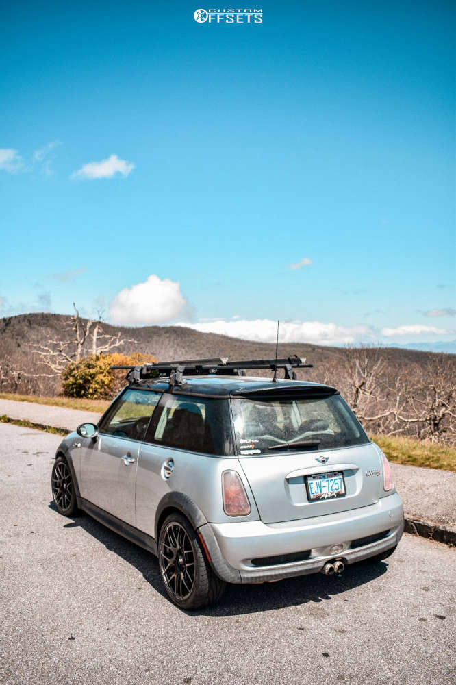 2002 Mini Cooper with 17x7 35 XXR 530 and 205/40R17 Nitto Neo Gen and ...