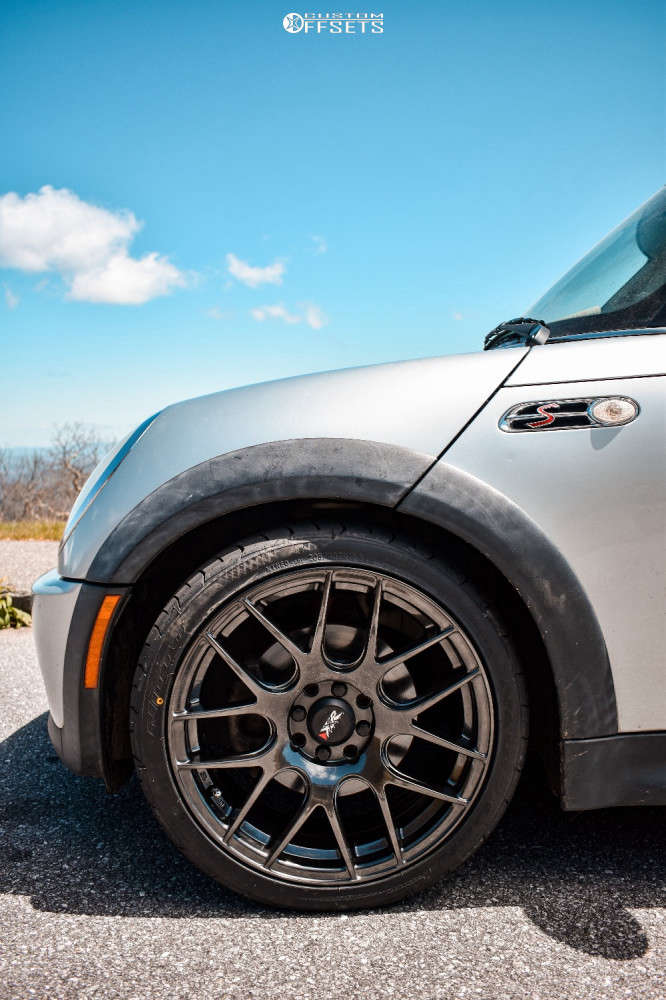 2002 Mini Cooper with 17x7 35 XXR 530 and 205/40R17 Nitto Neo Gen and ...