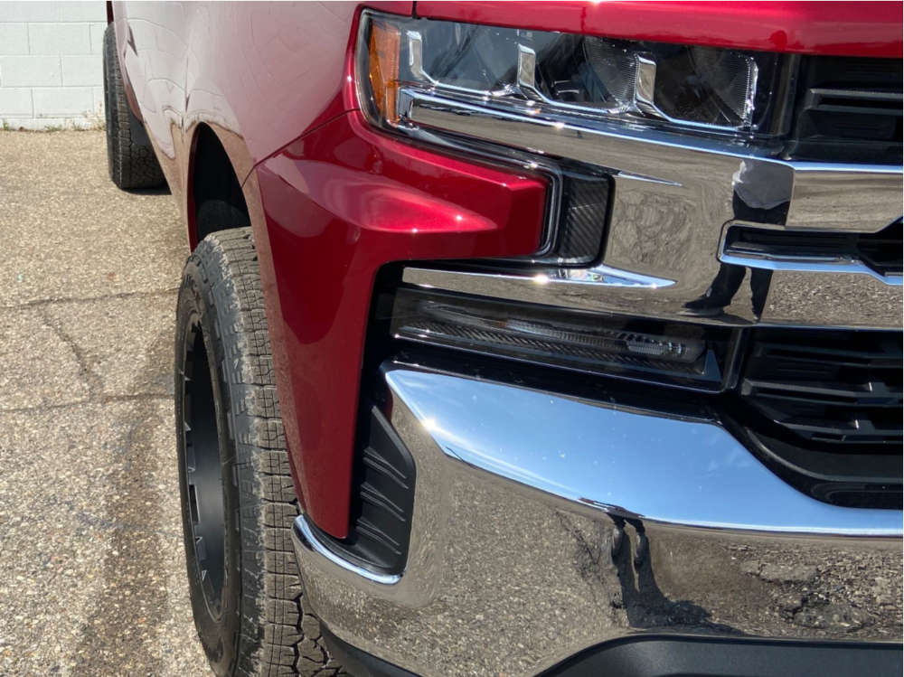 2019 Chevrolet Silverado 1500 with 20x10 -24 Level 8 Slingshot and 275 ...