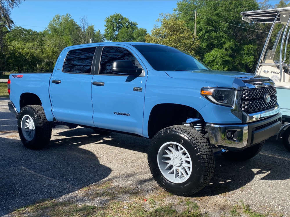 2020 Toyota Tundra with 20x10 -25 Motiv Offroad Magnus and 325/60R20 ...
