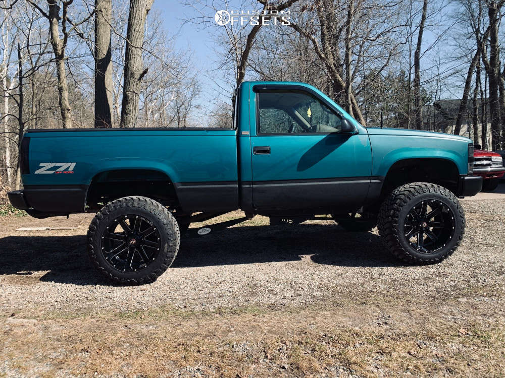 1995 Chevrolet K1500 with 20x12 -44 Ballistic Rage 959 and 35/12.5R20 ...