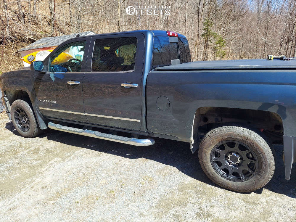 2017 Chevrolet Silverado 1500 with 18x9 18 Method Roost and 265/65R18 ...
