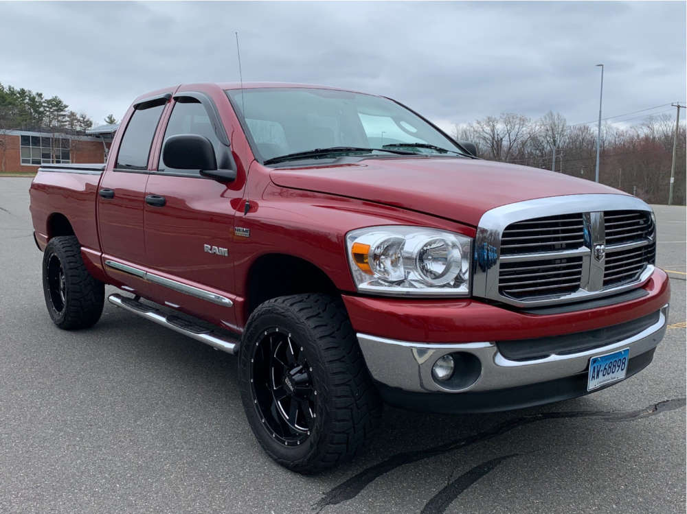 2008 Dodge Ram 1500 with 20x10 -25.4 Moto Metal Mo962 and 33/12.5R20 ...