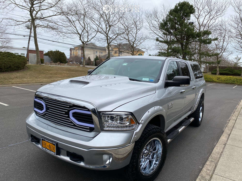 2013 Ram 1500 with 20x10 -25 Ultra Hunter 203 and 35/12.5R20 Toyo Tires ...