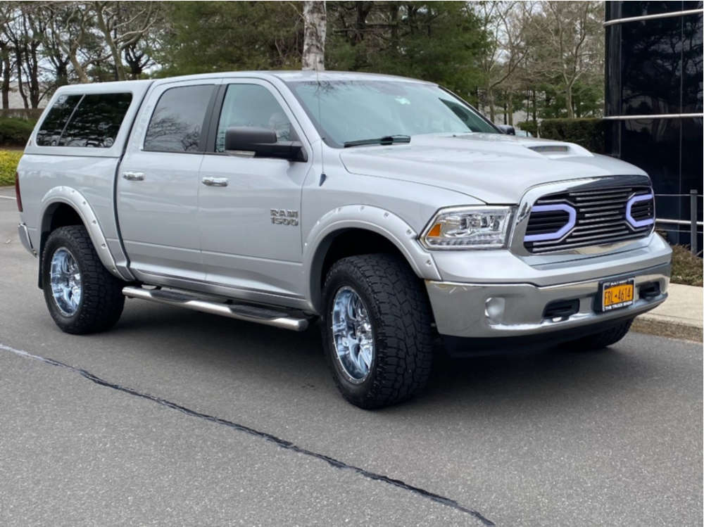 2013 Ram 1500 with 20x10 -25 Ultra Hunter 203 and 35/12.5R20 Toyo Tires ...