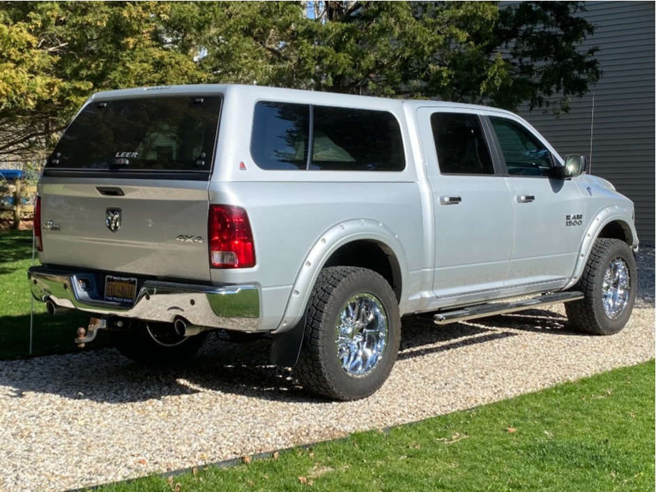 2013 Ram 1500 with 20x10 -25 Ultra Hunter 203 and 35/12.5R20 Toyo Tires ...