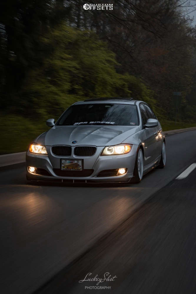 2011 BMW 328i XDrive with 17x9 30 Rotiform Rse and 215/40R17 Nankang Ns ...