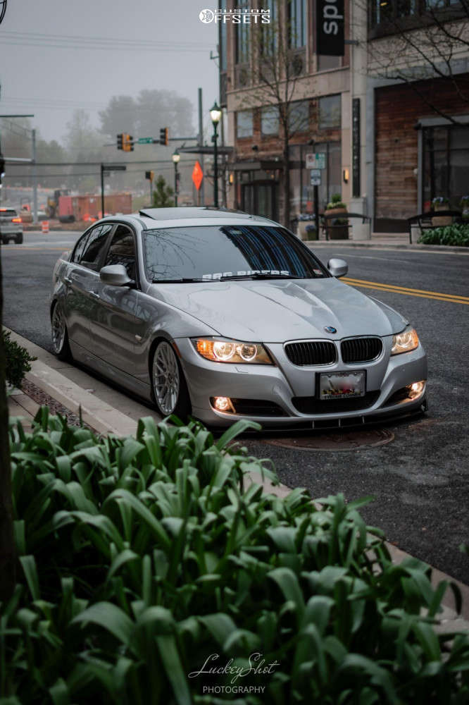 2011 BMW 328i XDrive with 17x9 30 Rotiform Rse and 215/40R17 Nankang Ns ...