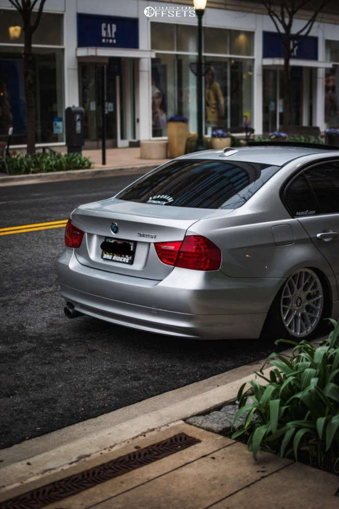 2011 BMW 328i XDrive with 17x9 30 Rotiform Rse and 215/40R17 Nankang Ns ...