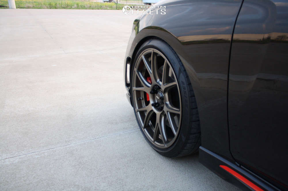 2020 Hyundai Veloster N with 19x8.5 45 Konig Ampliform and 235/35R19 ...