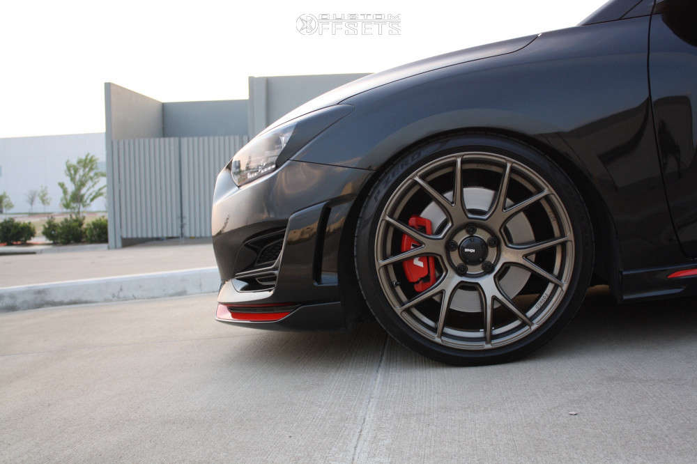 2020 Hyundai Veloster N with 19x8.5 45 Konig Ampliform and 235/35R19 ...