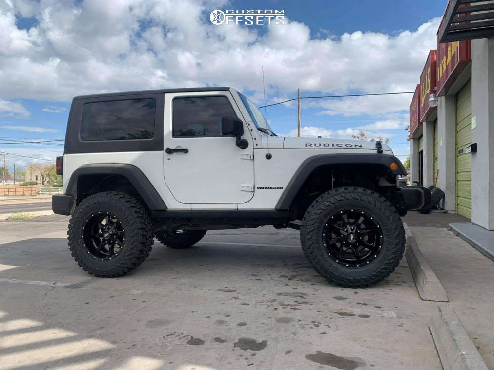 2009 Jeep Wrangler with 18x10 -24 Moto Metal MO962 and 35/12.5R18 ...