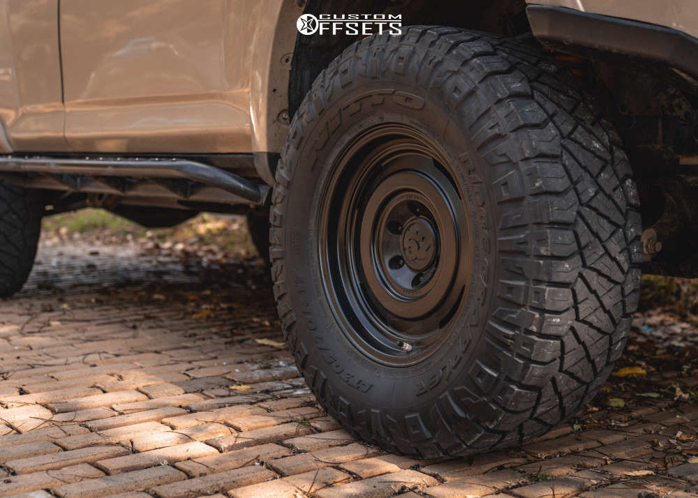 2018 Toyota 4Runner with 17x8.5 0 Fifteen52 Offroad Analog Hd and 305 ...