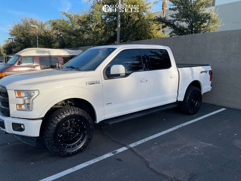 2017 Ford F-150 with 18x9 0 Pro Comp Series 41 and 33/12.5R18 Nitto ...