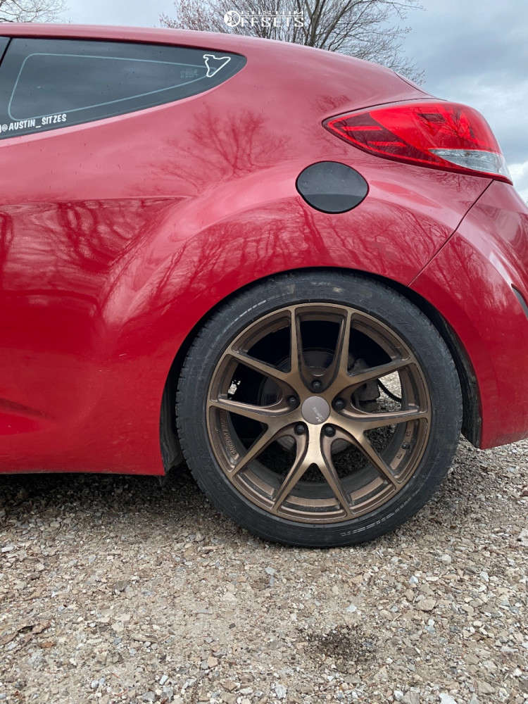 2013 Hyundai Veloster with 18x8.5 40 Fast Wheels Fc04 and 245/40R18 ...