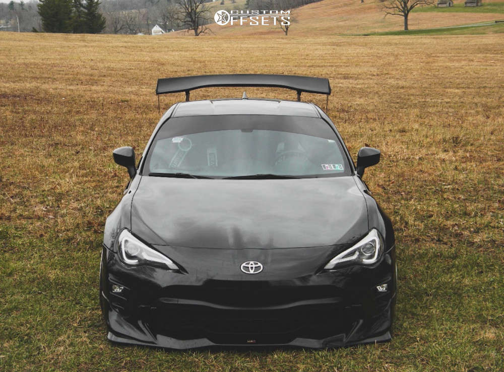 2019 Toyota 86 with 18x8.5 30 Aodhan Ds02 and 245/40R18 Kumho Ecsta and ...