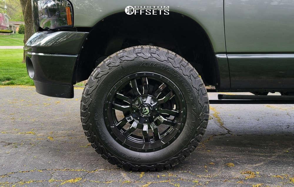 2005 Dodge Ram 1500 with 20x10 -18 Fuel Sledge and 35/12.5R20 ...