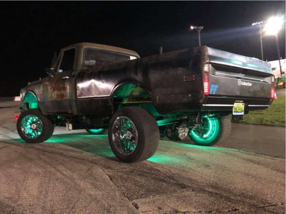 1967 GMC C15/C1500 Pickup with 20x12 -44 Hostile Sprocket and 33/12 ...