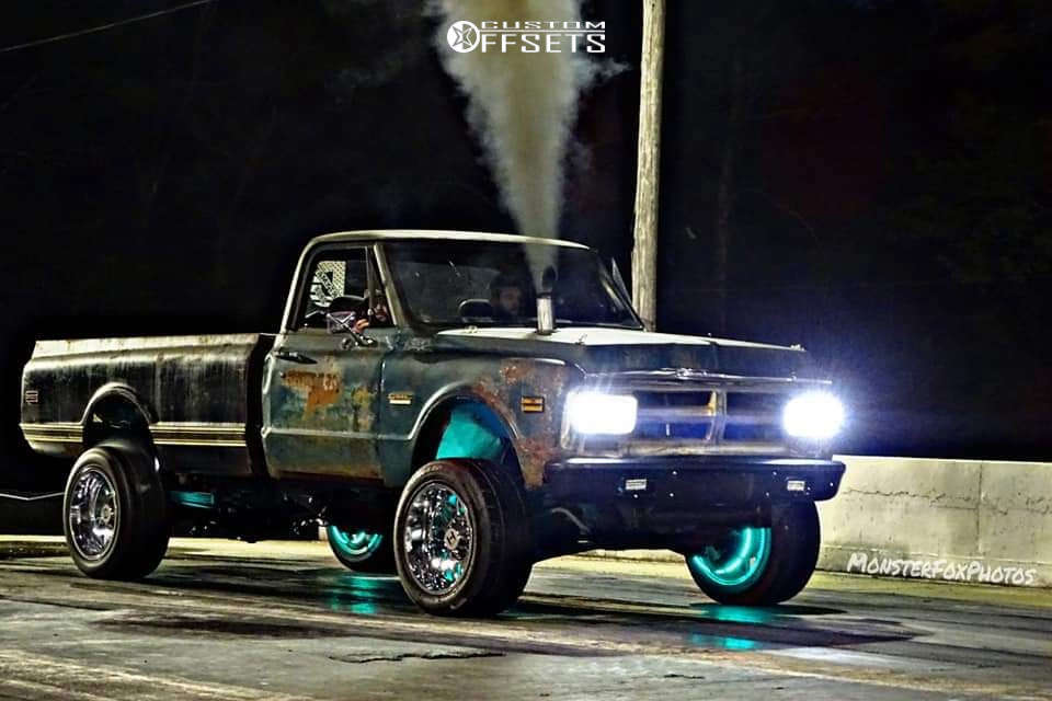1967 GMC C15/C1500 Pickup with 20x12 -44 Hostile Sprocket and 33/12 ...