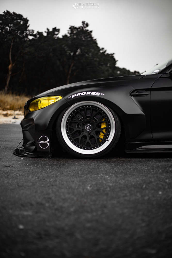 2017 BMW M2 with 19x10.5 0 MV Forged Performa MV2 and 265/30R19 Toyo ...