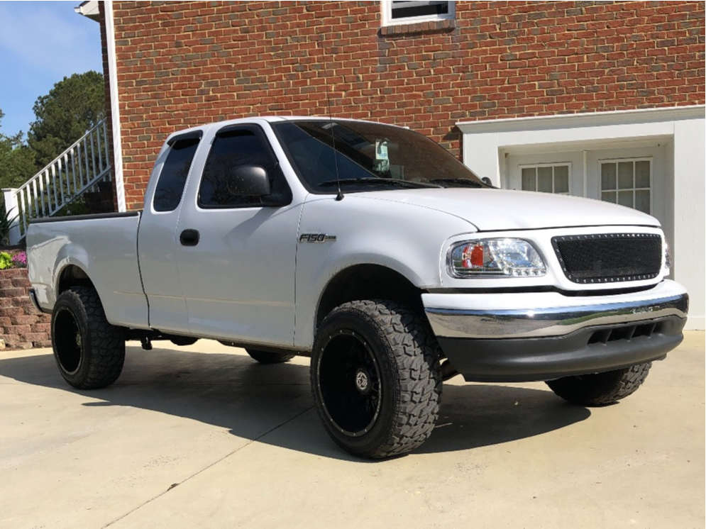 2003 Ford F-150 with 20x12 -44 Anthem Off-Road Equalizer and 33/12.5R20 ...