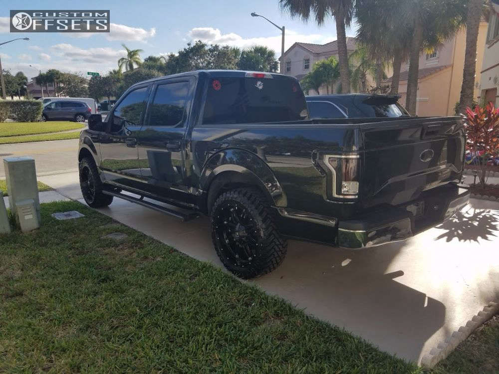 2015 Ford F-150 with 22x9.5 20 Fuel Hostage and 33/12.5R22 Atturo Trail ...