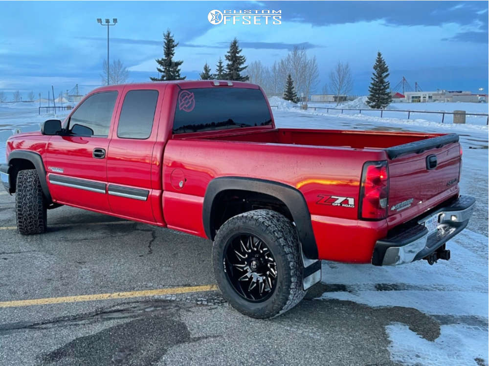 2005 Chevrolet Silverado 1500 with 20x10 -18 Fuel Saber and 33/12.5R20 ...