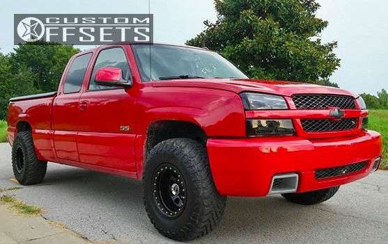 2004 Chevrolet Silverado 1500 with 16x10 -38 Pro Comp Series 252 and ...