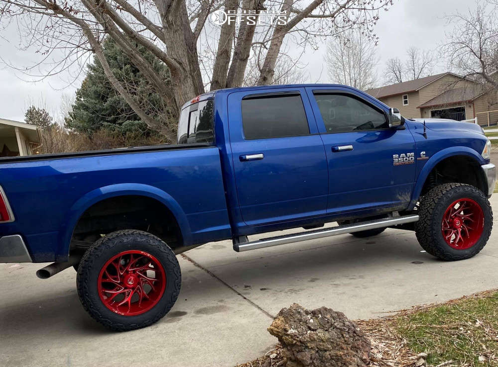 2014 Ram 3500 with 22x12 -44 Fuel Runner and 37/13.5R22 Venom Power ...