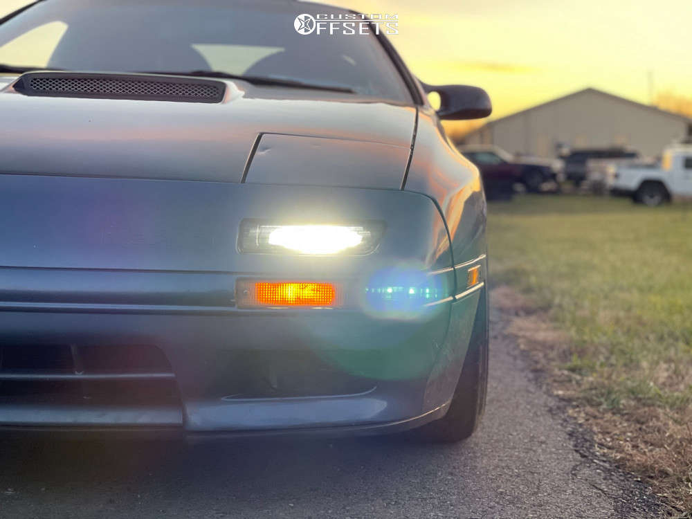 1989 Mazda RX-7 with 17x9 28 Work Emotion Cr Kiwami and 235/40R17 ...