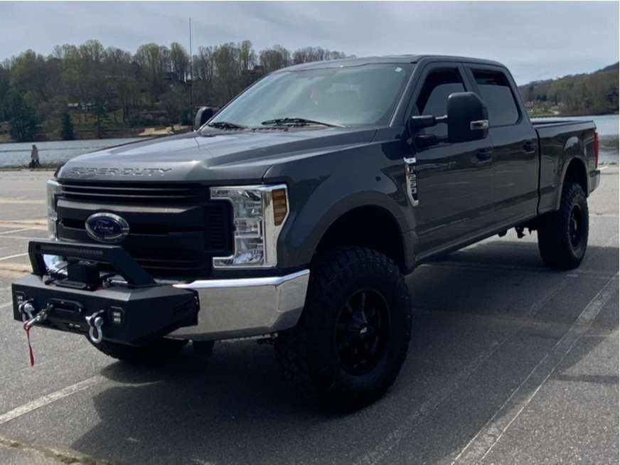 2018 Ford F-250 Super Duty with 18x9 18 Moto Metal Mo970 and 37/12.5R18 ...