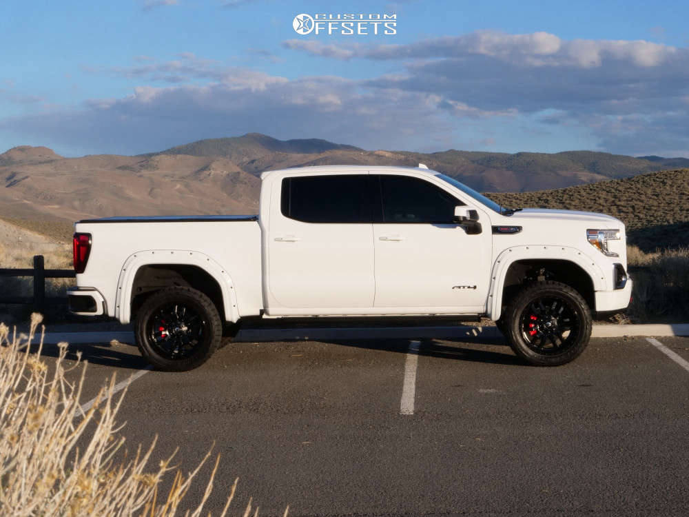 2020 GMC Sierra 1500 with 22x10 -18 Fuel Sledge and 35/12.5R22 Toyo ...