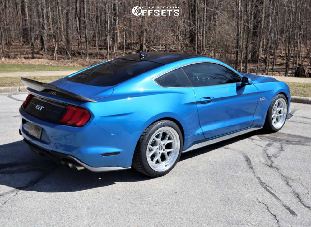 2020 Ford Mustang with 19x9.5 22 ESR Cs2 and 255/40R19 Continental ...