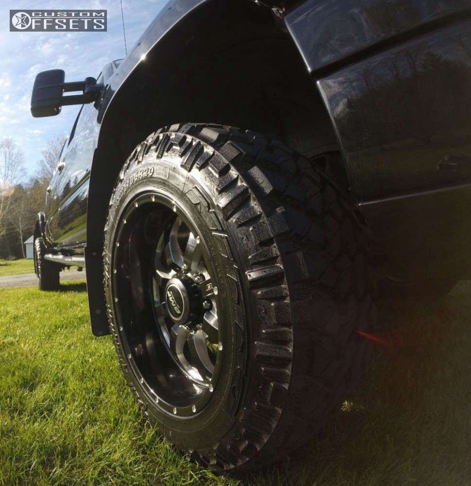 2007 Chevrolet Silverado 2500 HD Classic with 20x10 -19 BMF Novakane ...