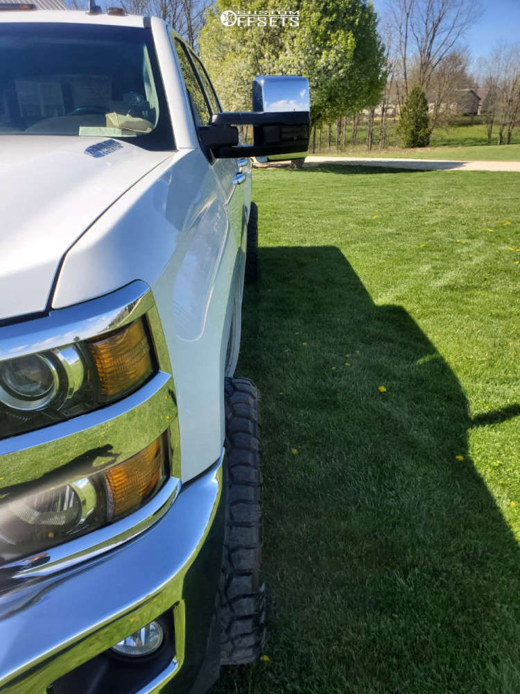 2015 Chevrolet Silverado 3500 HD with 20x10 -25 TIS 544BM and 33/11 ...