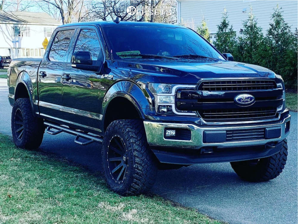 2019 Ford F-150 with 20x10 -24 XD Xd818 and 35/12.5R20 Nitto Trail ...