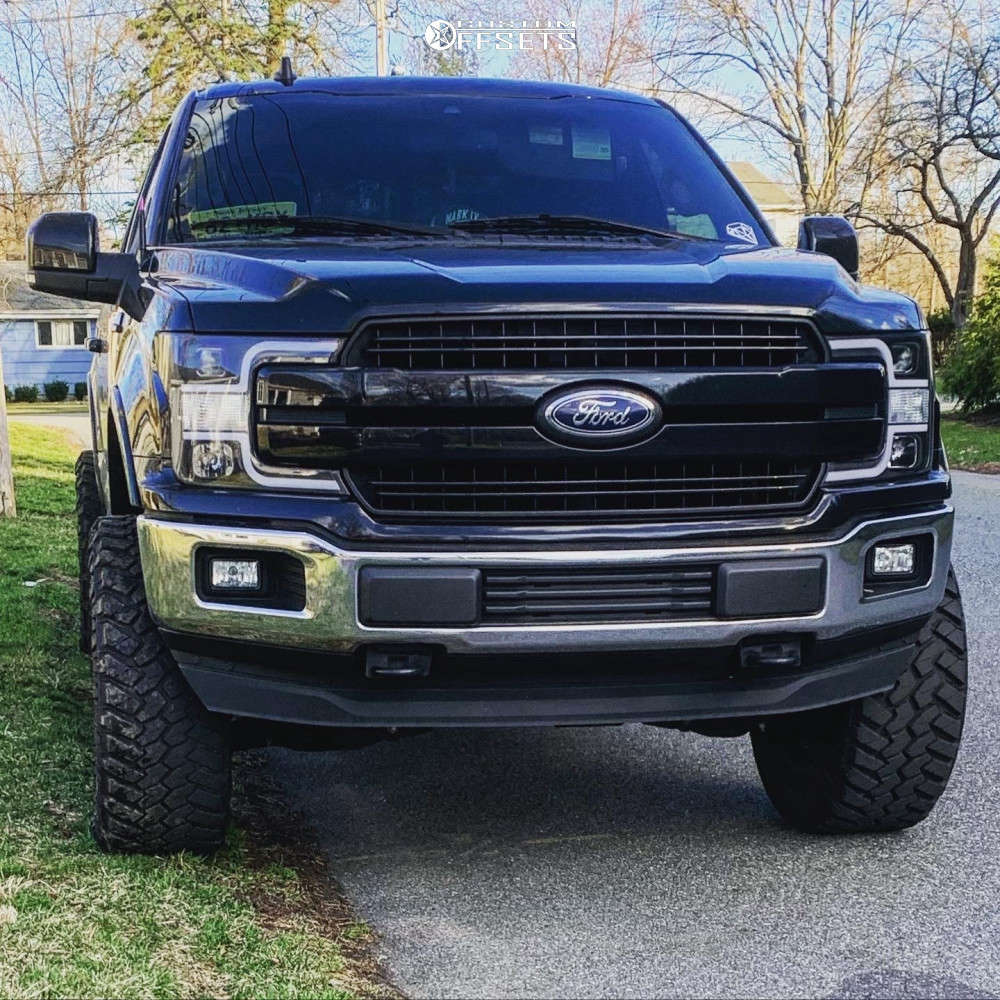 2019 Ford F-150 with 20x10 -24 XD Xd818 and 35/12.5R20 Nitto Trail ...