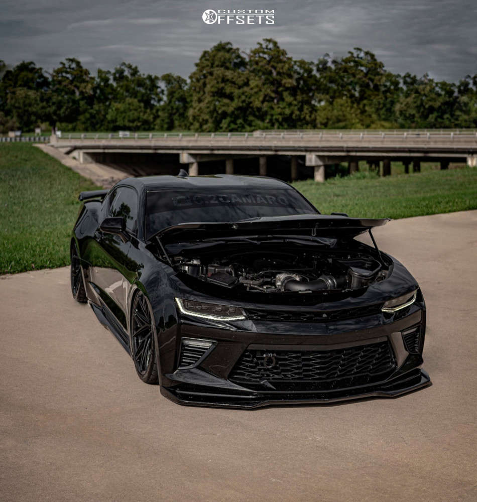 2018 Chevrolet Camaro with 20x10 23 Rohana RFG13 and 275/30R20 Nitto ...