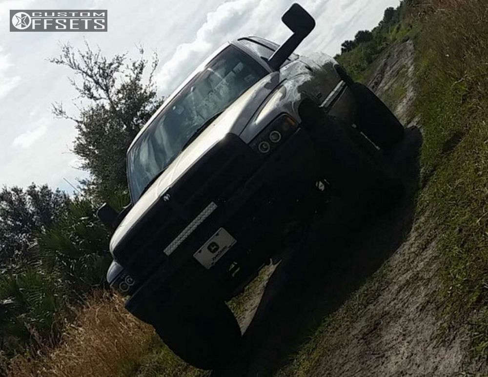 1998 Dodge Ram 1500 with 16x10 -25 Pro Comp 69 and 35/12.5R16 Mickey ...